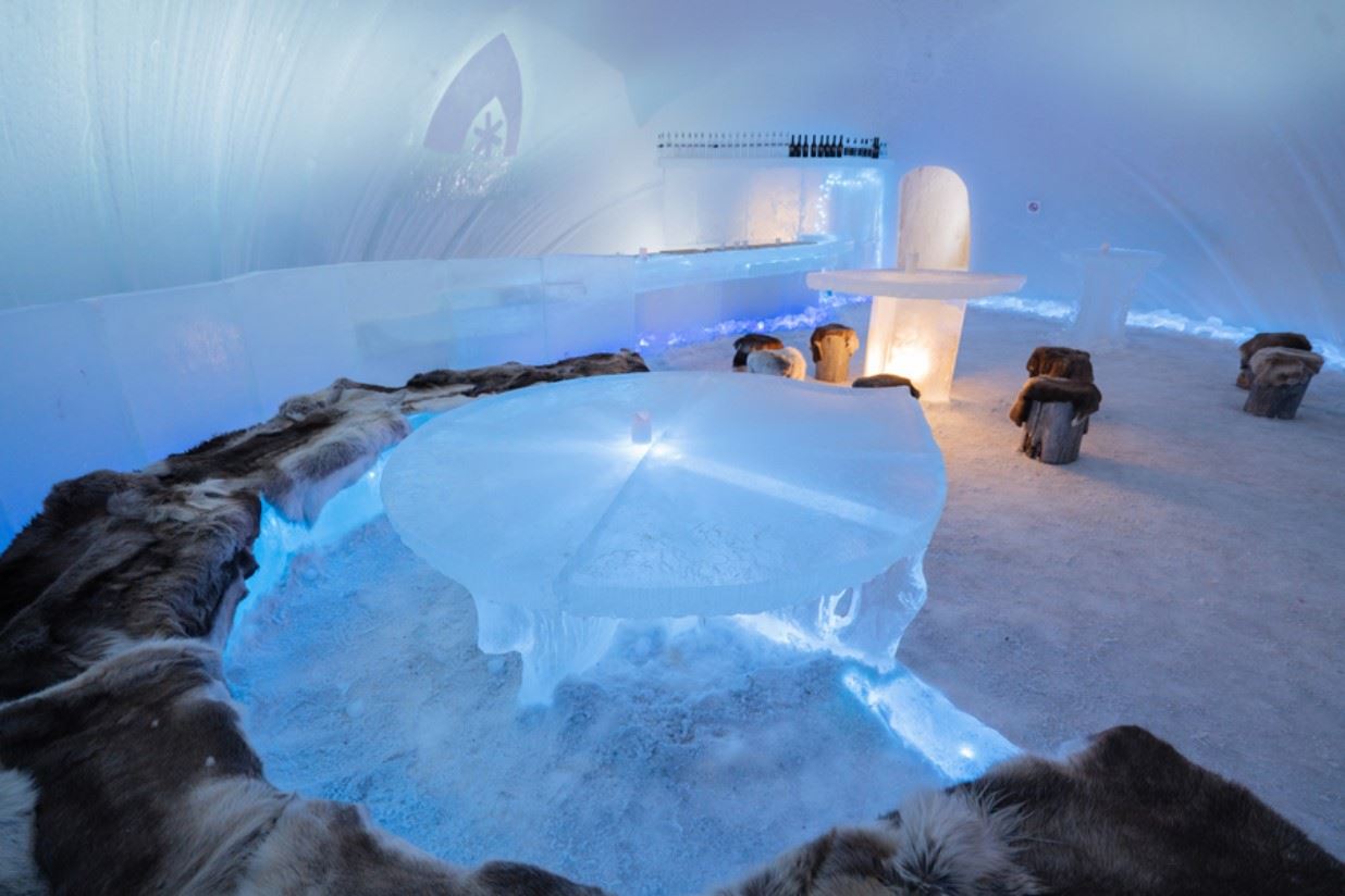 Arctic SnowHotel and Glass Igloos, Rovaniemi, Finland | Sunvil.co.uk